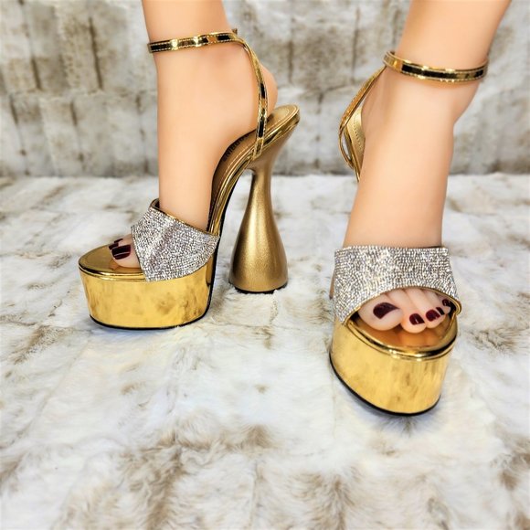 Cape Robbin | Shoes | Cape Robbin Gold Faux Leather 65 Chunky Inverted ...